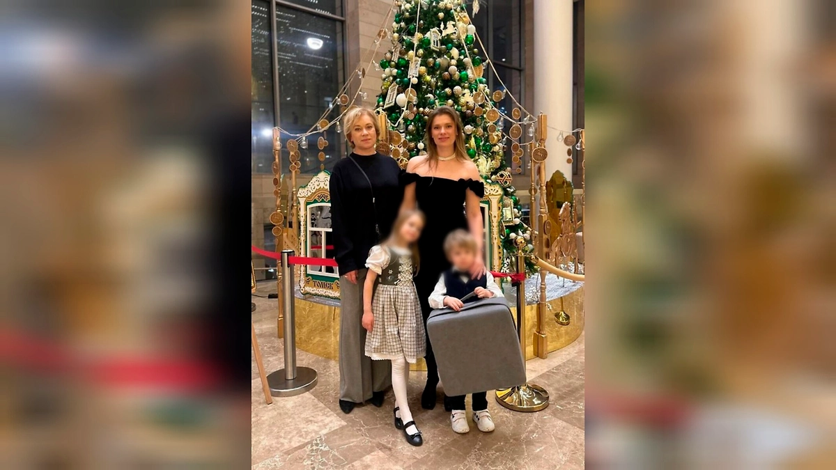 Дочь Алисы Фрейндлих появилась на публике с семьёй впервые за долгое время